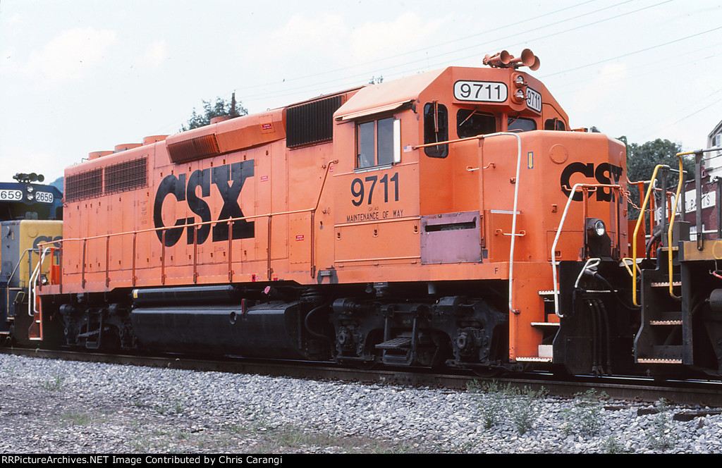 CSXT 9711 on Q317-17